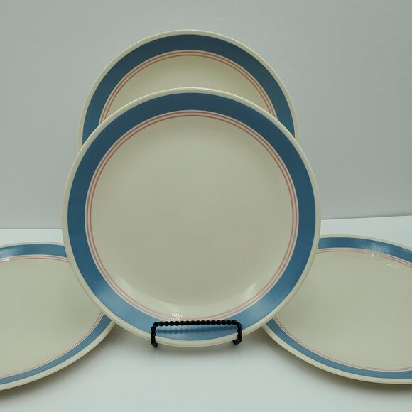 Corelle | Dining | Corelle Colonial Blue Dinner Plates Beige Plates ...